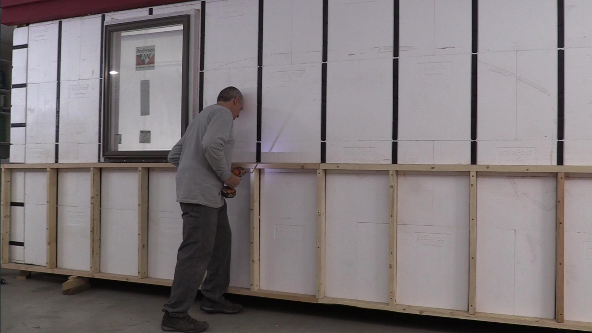 Insulation Panels for Shipping Containers - Framing the wall | InSoFast